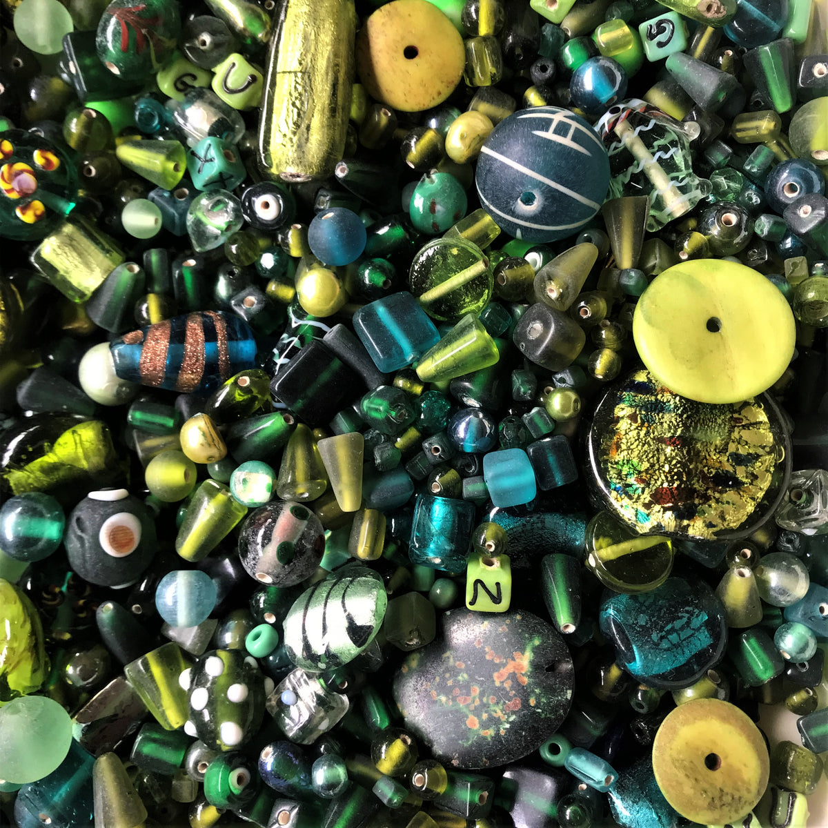 1kg – 1500pcs+ Forest Green Mixed All Bead Collection – All Shapes & S ...